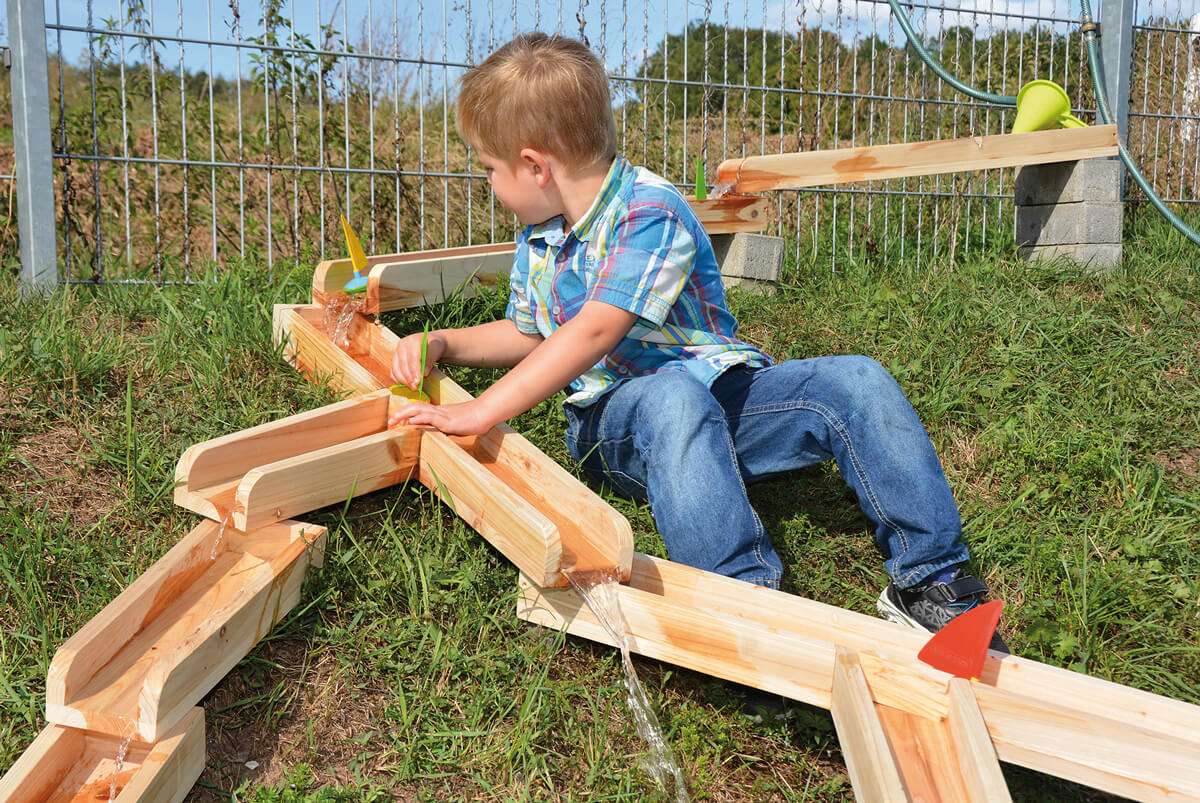 Wasserbahn aus Holz | Kindergartenbedarf HAIDIG Online-Shop
